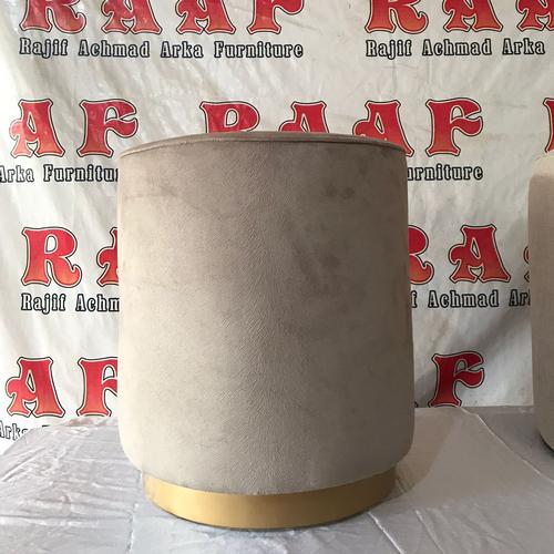 Jual SOFA STOOL POLOS BULAT KAKI EMAS// STOOL PUFF - cream - Kab ...