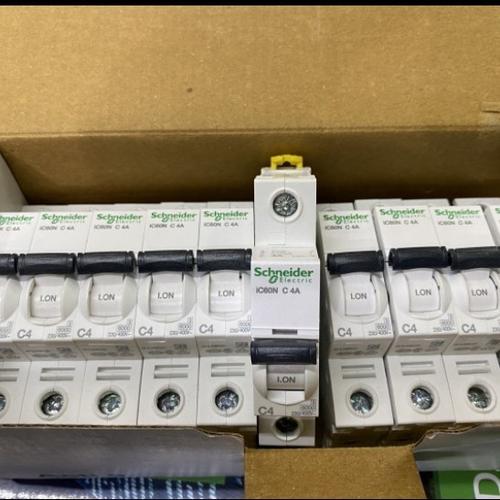 Jual MCB Schneider IC60N 1P 2A 1phase 6ka A9F74102 miniatur circuit breaker - Jakarta Barat ...