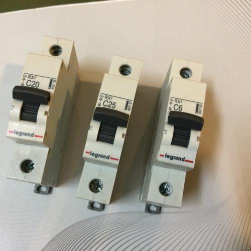 Jual mcb Legrand 1p 6A ,20A ,25 A - Jakarta Barat - Mega Teknik Glodok ...
