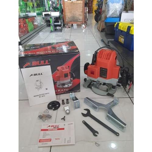 Jual Mesin Profil Kayu Router Kayu / Mesin Router Profil Besar BL2612 ...