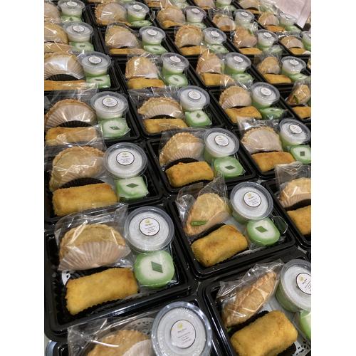 Jual paket snack box murah / kue basah / snack coffee break - Mika, Kue ...