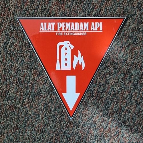 Jual Sticker APAR / Stiker Segitiga Penanda Alat Tabung Pemadam ...