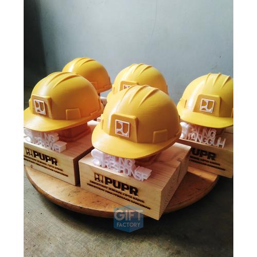 Jual TERBARU! Plakat 3D/Plakat 3D/Plakat penghargaan Custom Helm Proyek ...