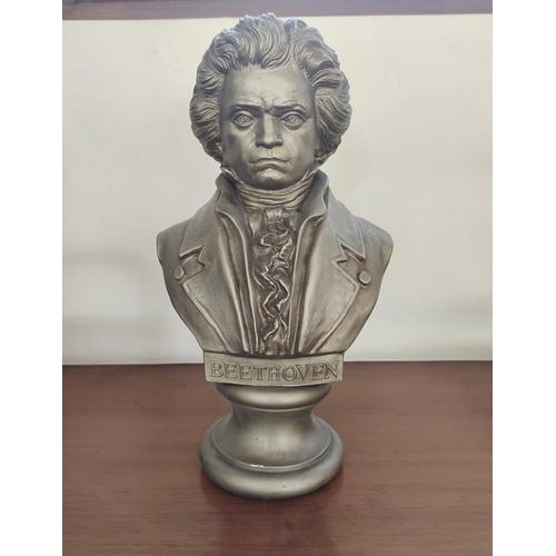 Jual Patung vintage Ludwig Van Beethoven Belwin 1968 rare collection ...