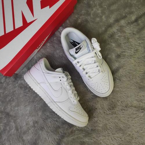 Jual Nike Dunk Low WMNS Triple White - 40 (No Jordan, Slide, Yeezy ...