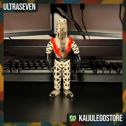 Jual Ultra Collection Alien Godola 1988 bandai (2) Ultraseven - Kota ...