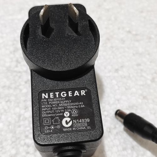 Jual Adaptor NETGEAR 12V 2,5A Jack 5,5mm steker model miring - Kab ...