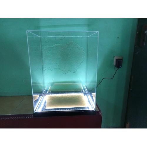 Jual Display Box Akrilik Custom LED PxLxT 25x25x62,5cm - Kota Bekasi ...