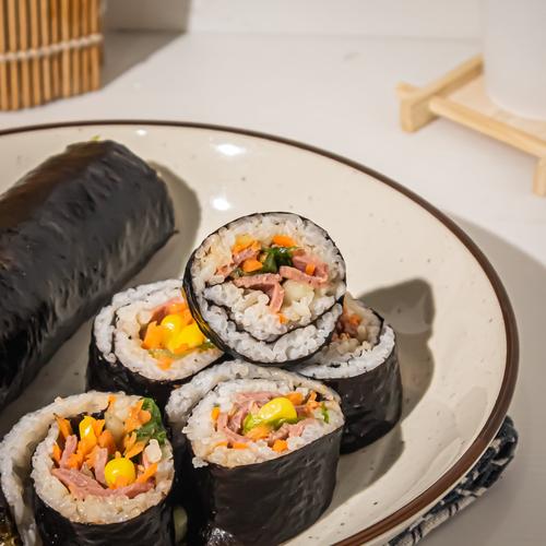 Jual Sushi Roll Variasi Aneka Kimbap Banyak Rasa Enak Segar ...