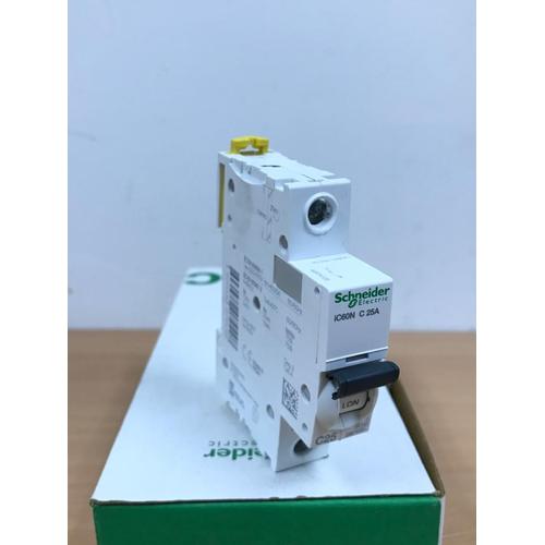 Jual MCB AC/DC Schneider Electric iC60N 1P 6KA Kurva C ukuran 1A hingga 63A - 25A - A9F74125 ...