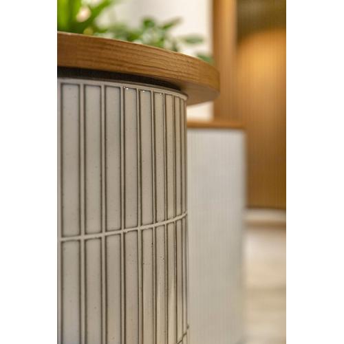 Jual Backsplash Dinding Striped - Venus Pottery Striped Concave Snowy ...