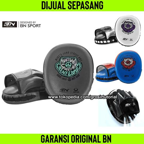Jual SEPASANG Focus Mitt Boxing BN, Punching Pad BN, Boxing Pad BN ...