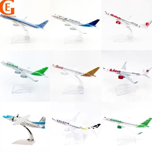Jual Garuda Indonesia B787 Model Pesawat Terbang Boeing 747 Lion Air ...