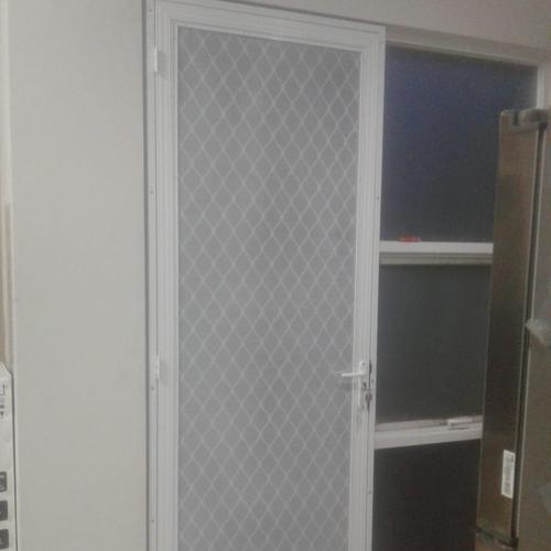 Jual Pintu Expanda Kawat nyamuk Alumunium - Kab. Tangerang - BIG ...