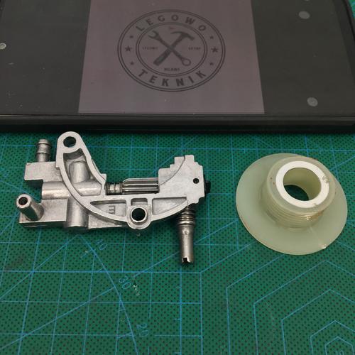 Jual Oil pump assy Pompa oli Chainsaw kecil - Kab. Ngawi - LEGOWO ...