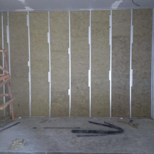 Jual Peredam Suara Ruangan suara ruangan/ partisi studio Harga per ...