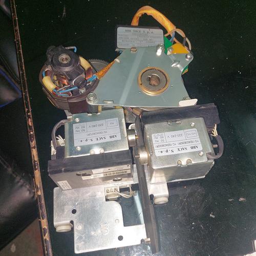 Jual GEAR MOTOR ACB ABB E1...E4...(1SDA038324R1) YU + YO/YC 220V ABB ...