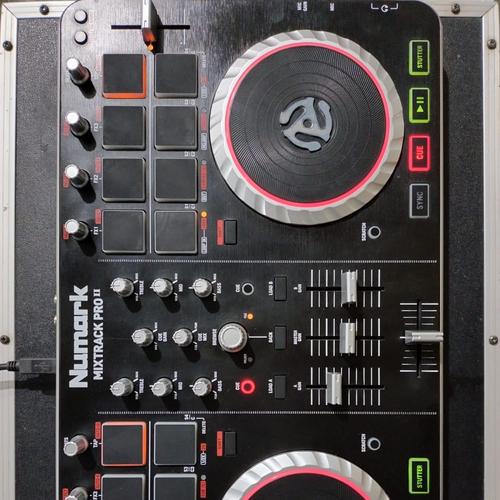 Jual Numark MixTrack Pro2 & Hardcase - Kota Surabaya ...