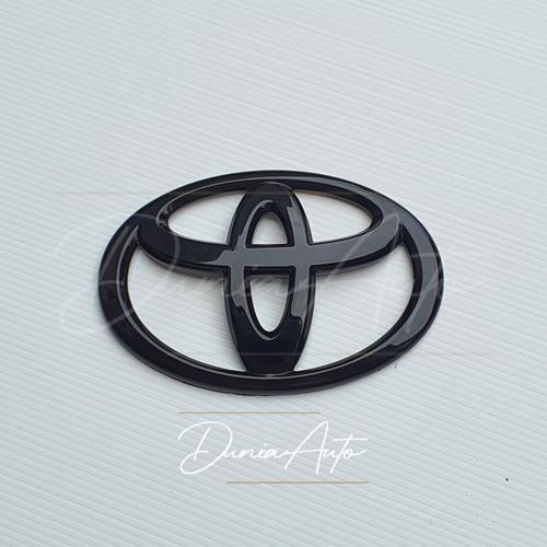 Jual Emblem Logo Deep Black Glossy Toyota Innova Zenix 2022 - UP ...