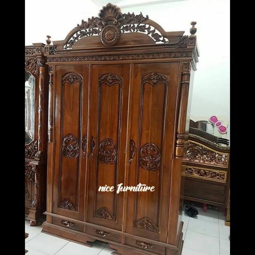 Jual Lemari baju atau pakaian model belanda 3 pintu kayu jati - Kab ...