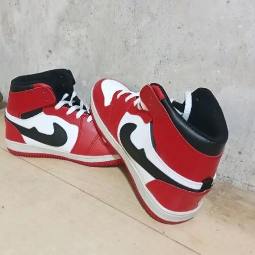 Jual jordan anak/sepatu jordan/sepatu sekolah - merah putih, 38 - Kab ...