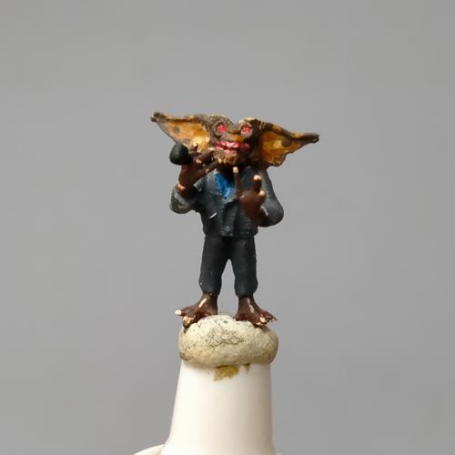 Jual Gremlin Smoking HO 1:87 1:64 Miniature Figure NO PREISER - Kota ...