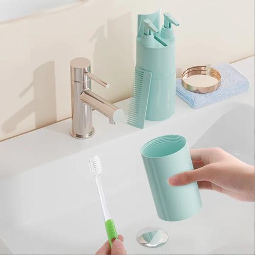 Jual Travel Toiletries Kit 8 in 1 Portable - Perlengkapan Mandi Praktis ...