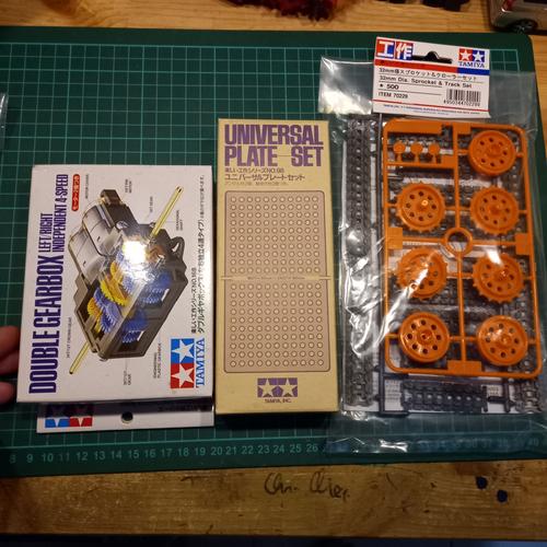 Jual Tamiya Tank Kit 70168+70098+70229 Motor+Base+Rubber Track - Kota ...