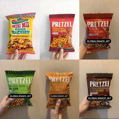 Jual SAMJIN PRETZEL CHEDDAR CHEESE TASTE / SPICY BEEF / STIR-FRIED ...