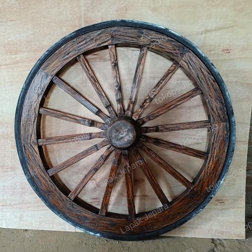 Jual pesanan replika ban kayu roda dokar andong kuda delman dan bangku ...