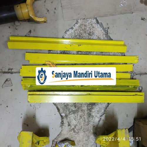 Jual 14X-30-11D90 PLATE TRACK FRAME KOMATSU D60 D65E D65P D65PX D70 ...