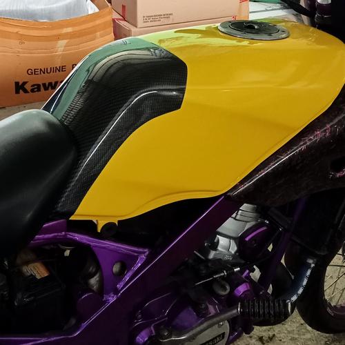 Jual cover tangki/tankpad ninja r karbon - Kab. Tangerang - zona ...
