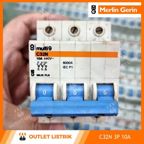 Jual MCB PLN C32N 3P 10A Biru Multi 9 Merlin Gerin MG Original Schneider - Kota Semarang ...