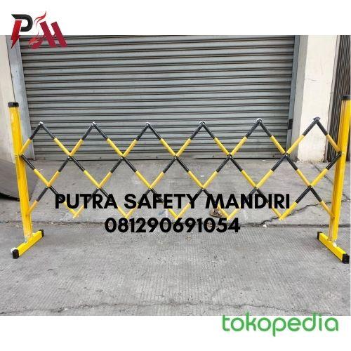 Jual PAGAR BATAS JALAN LIPAT FIBER PLASTIK SAFETY FENCE EXPANDABLE ...