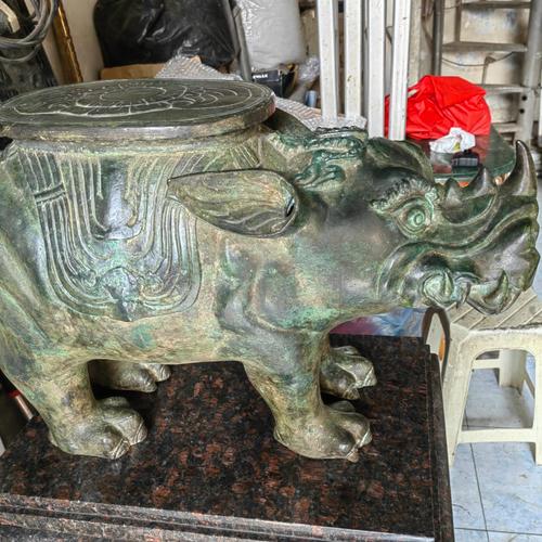 Jual Patung badak tua antik 62cm - Jakarta Selatan - Khans gallery ...