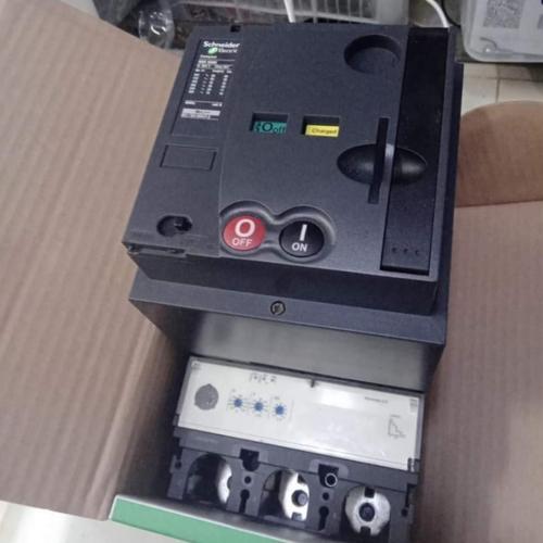 Jual MCCB NSX630N 3P 630A + MOTORIZED KOMPLIT UVT AUX SCHNEIDER ...