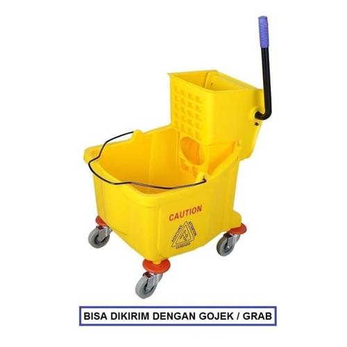 Promo Alat Pel Single Bucket + Alat Peras | Mop Bucket Cleaning ...