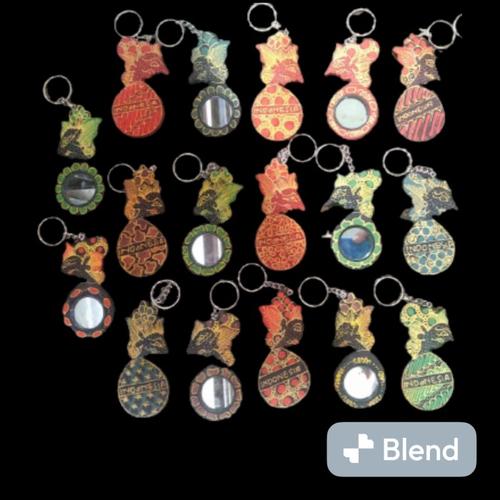 Jual keychain cermin wayang batik tulis khas Indonesia exclusive ...