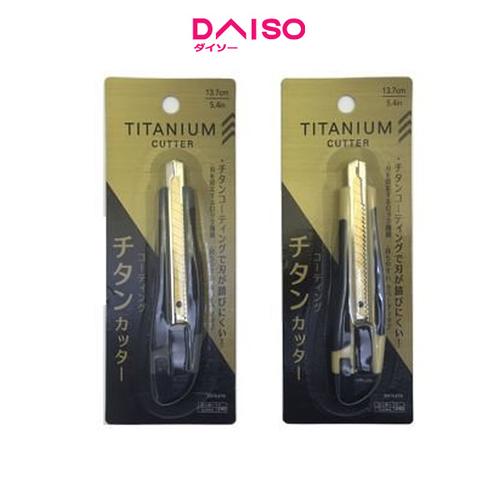 Jual Daiso Titanium Coated Cutter -With Rubber - 2.6cm x 13.7cm - 1in x ...