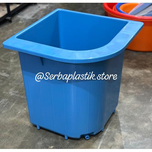 Jual bak mandi plastik / bak air sudut / bak mandi sudut toilet dewasa ...