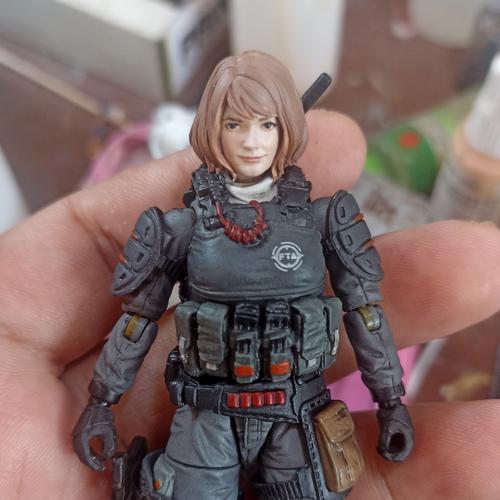 Jual Custom Headsculpt Ashley Graham RE4 Remake - Polos, 1/12 - Kota ...