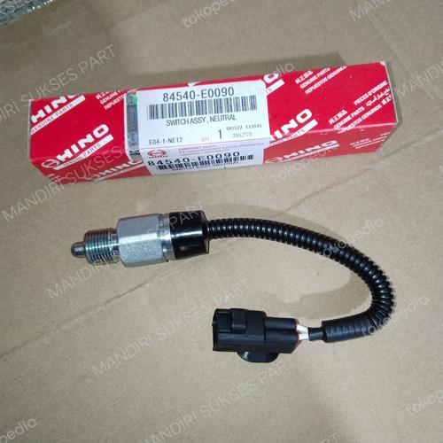 Jual SWITCH TRANSMISI HINO 500 84540-E0090 SWITCH NETRAL TRANSMISI HINO ...