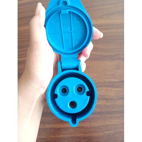 Jual Industrial Plug dan Socket Female 32 AMPERE 3PIN - Jakarta Barat ...