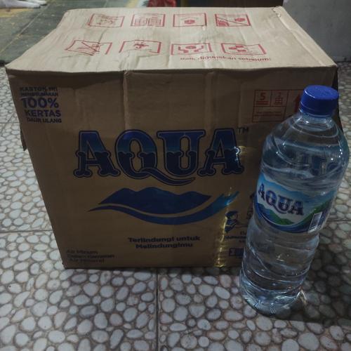 Jual AQUA AIR MINERAL BOTOL BESAR PER KARTON (12 x 1.5L) - Kota Medan ...