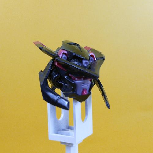 Jual MG 1/100 ASTRAY GOLD FRAME AMATSU MINA DABAN 8804 HEAD HORN GUNDAM ...