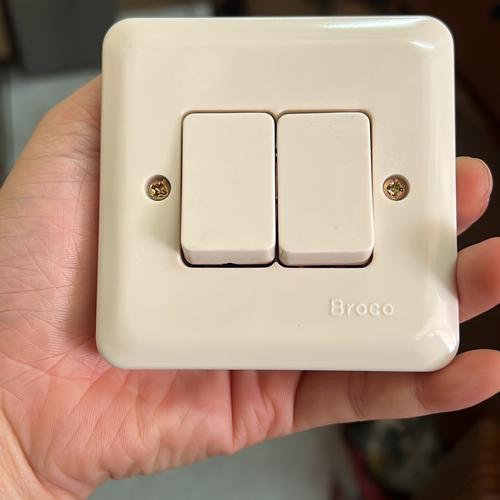 Jual Saklar 2Gang /Saklar Seri Broco - Jakarta Pusat - Sumber-Matahari ...