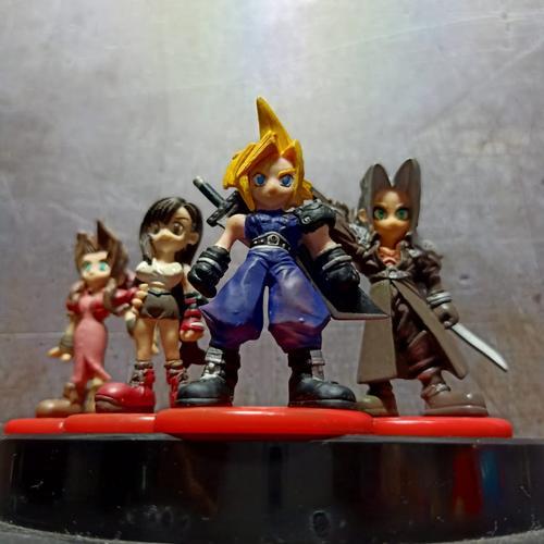 Jual Figure Game Final Fantasy VII Coca Cola Version Set Chibi ...