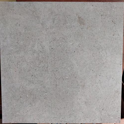 Jual KERAMIK LANTAI 50X50 MATT ABU MOTIF MARMER MERK PLATINUM - tua ...