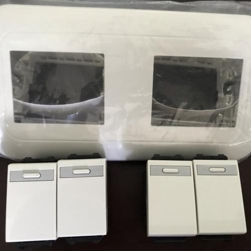 Jual Panasonic Saklar 4 Gang 4G WEJ5531 + WEJ78049 Wide Series Tanam ...