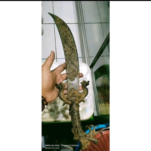 Jual Keris Naga Kembar Antik Model Kuno Asli Kuningan - Kab. Sukoharjo ...